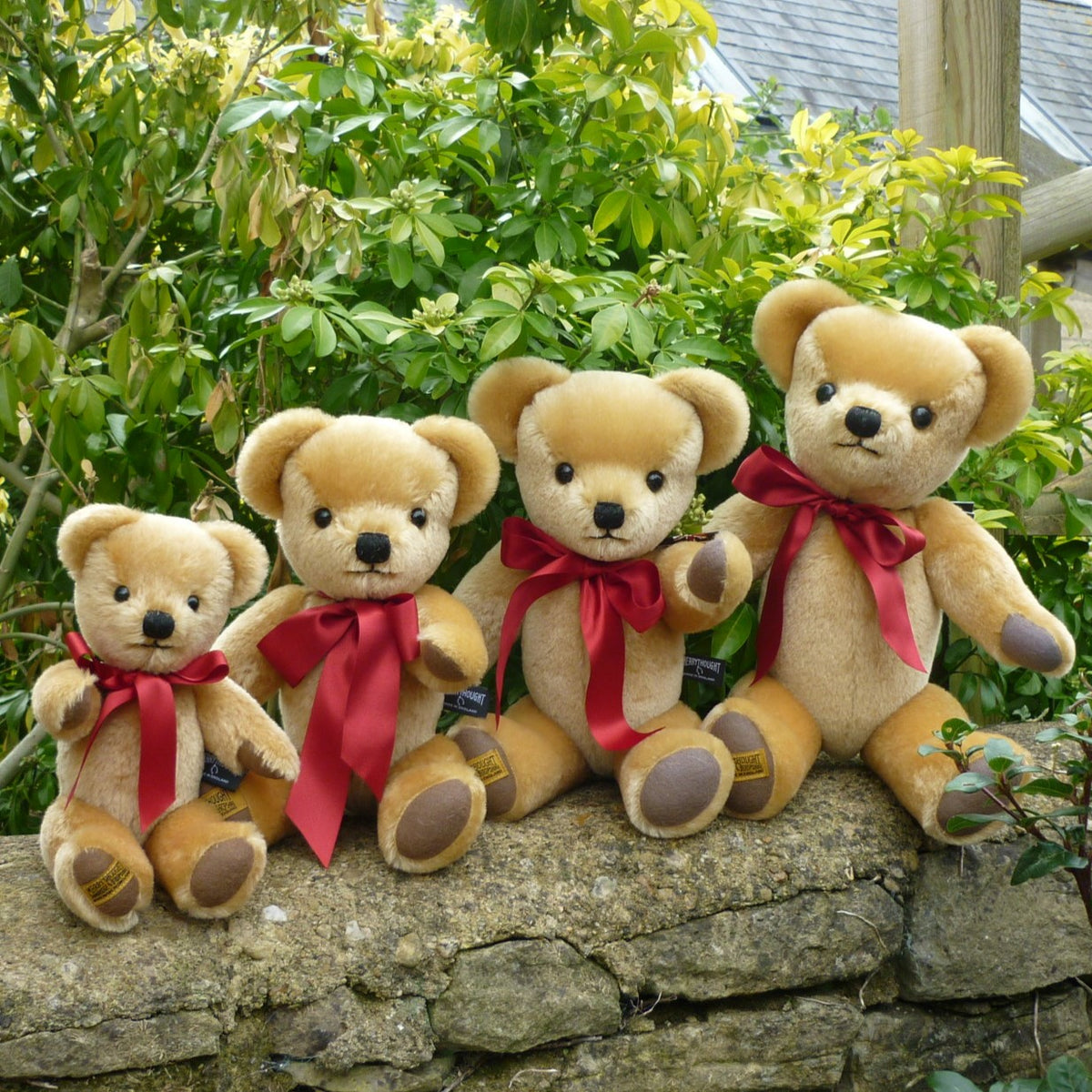 London Gold by Merrythought – Teddy Bears
