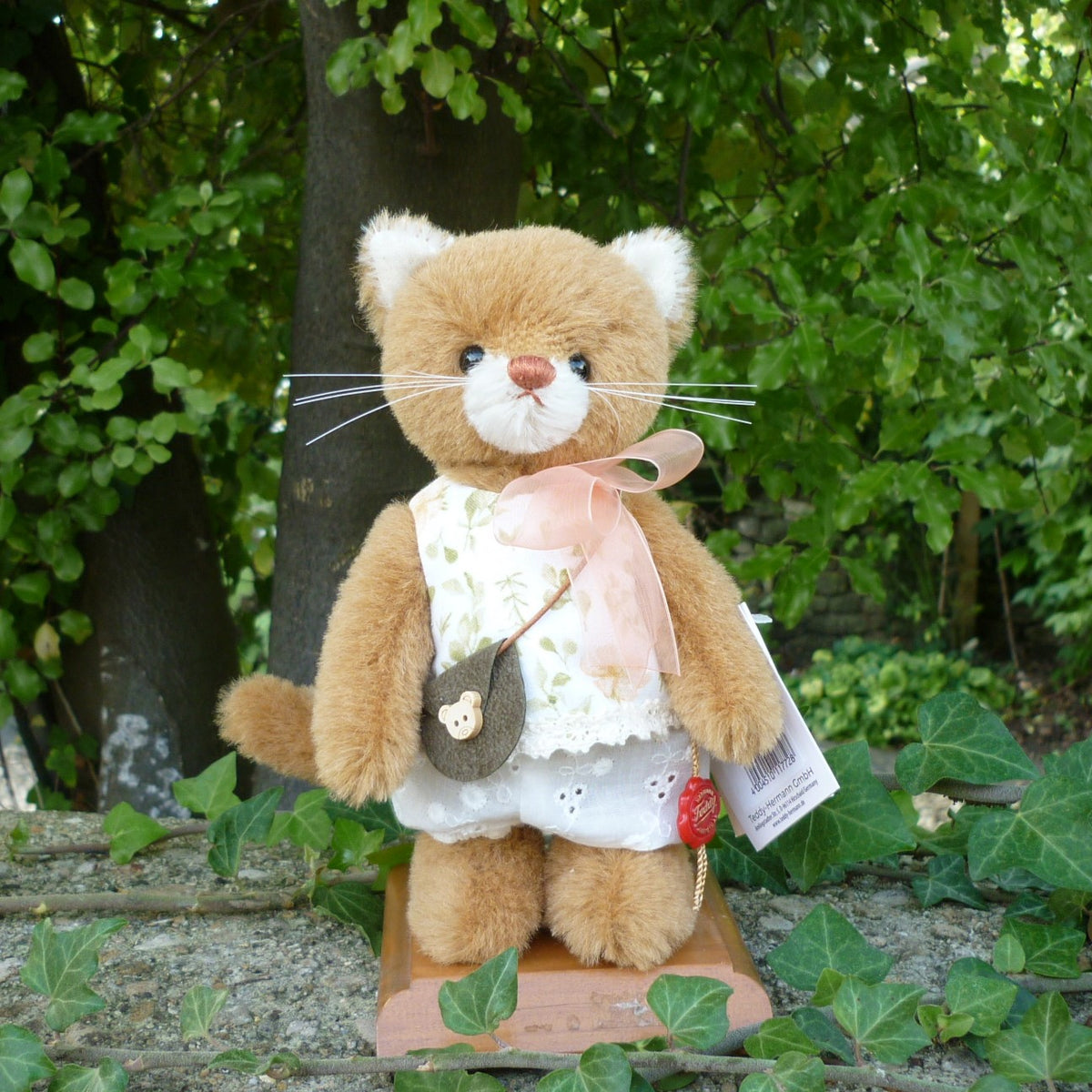 Cat Loulou by Teddy Hermann – Teddy Bears