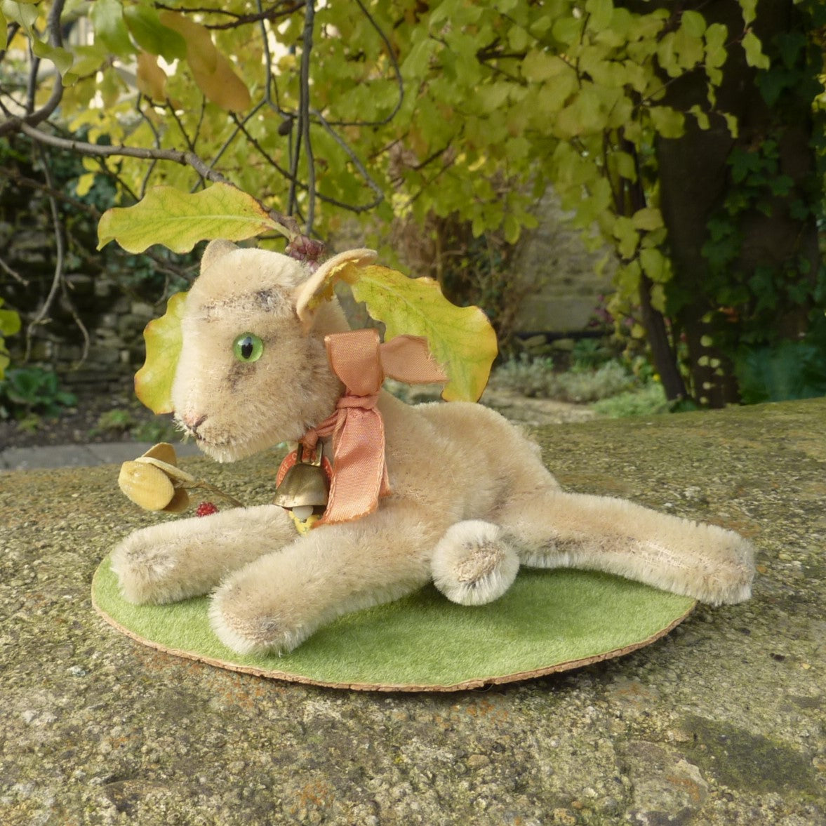 Steiff Zicky Lying Goat, circa 1950s – Teddy Bears