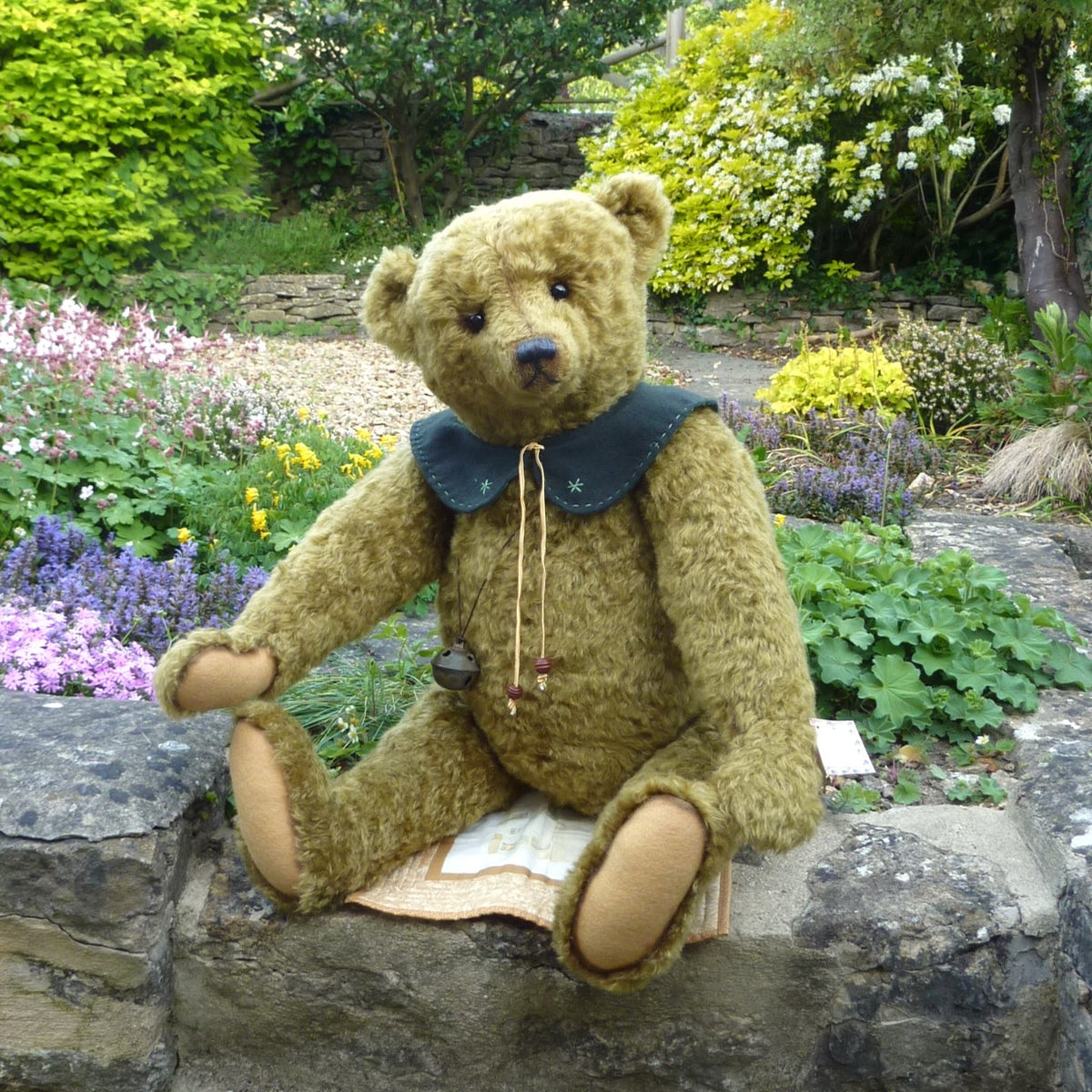 Dalton by by Sharon Barron, USA – Teddy Bears