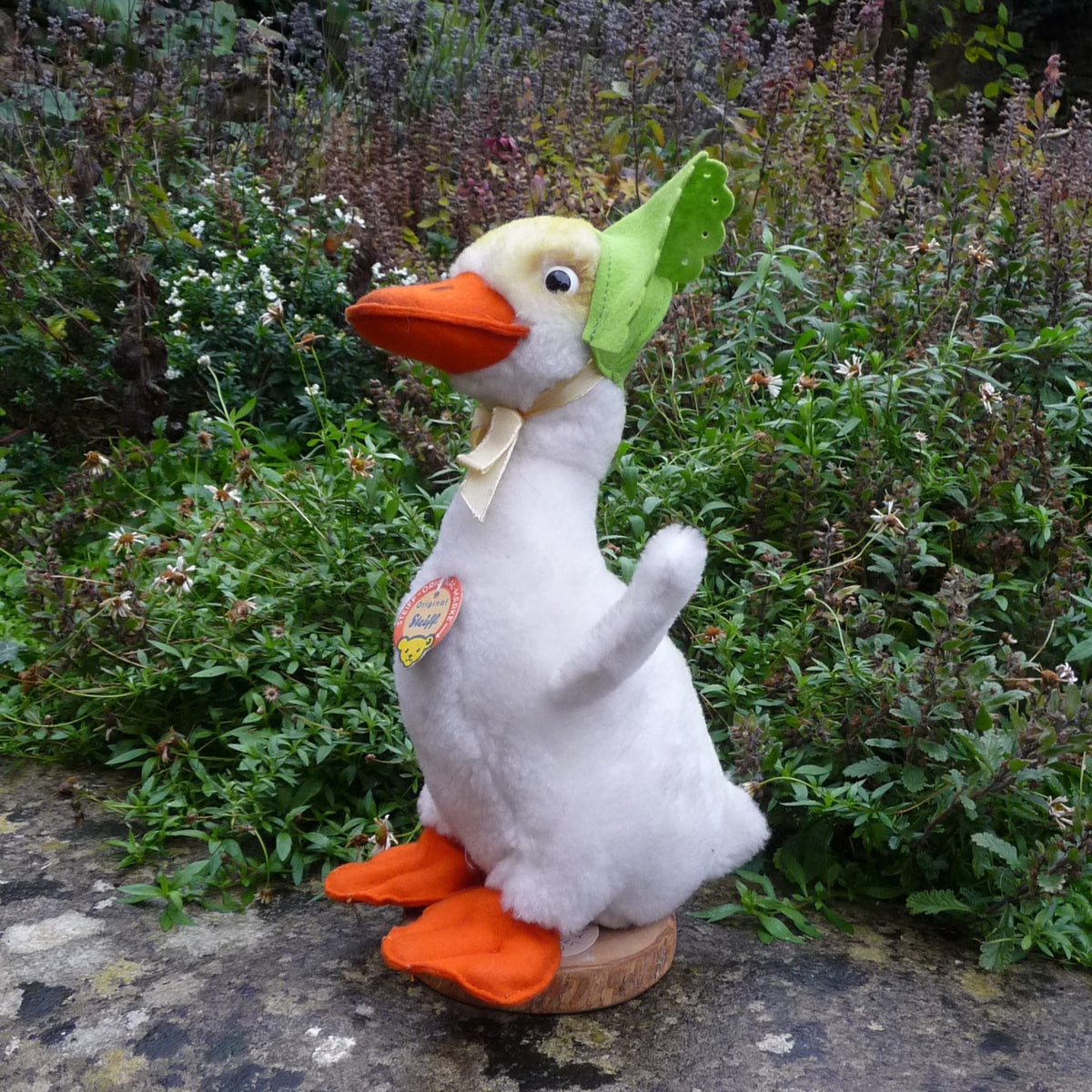 Steiff Cosy Duck Maid, from the Steiff Archives, made in 1970 – Teddy Bears