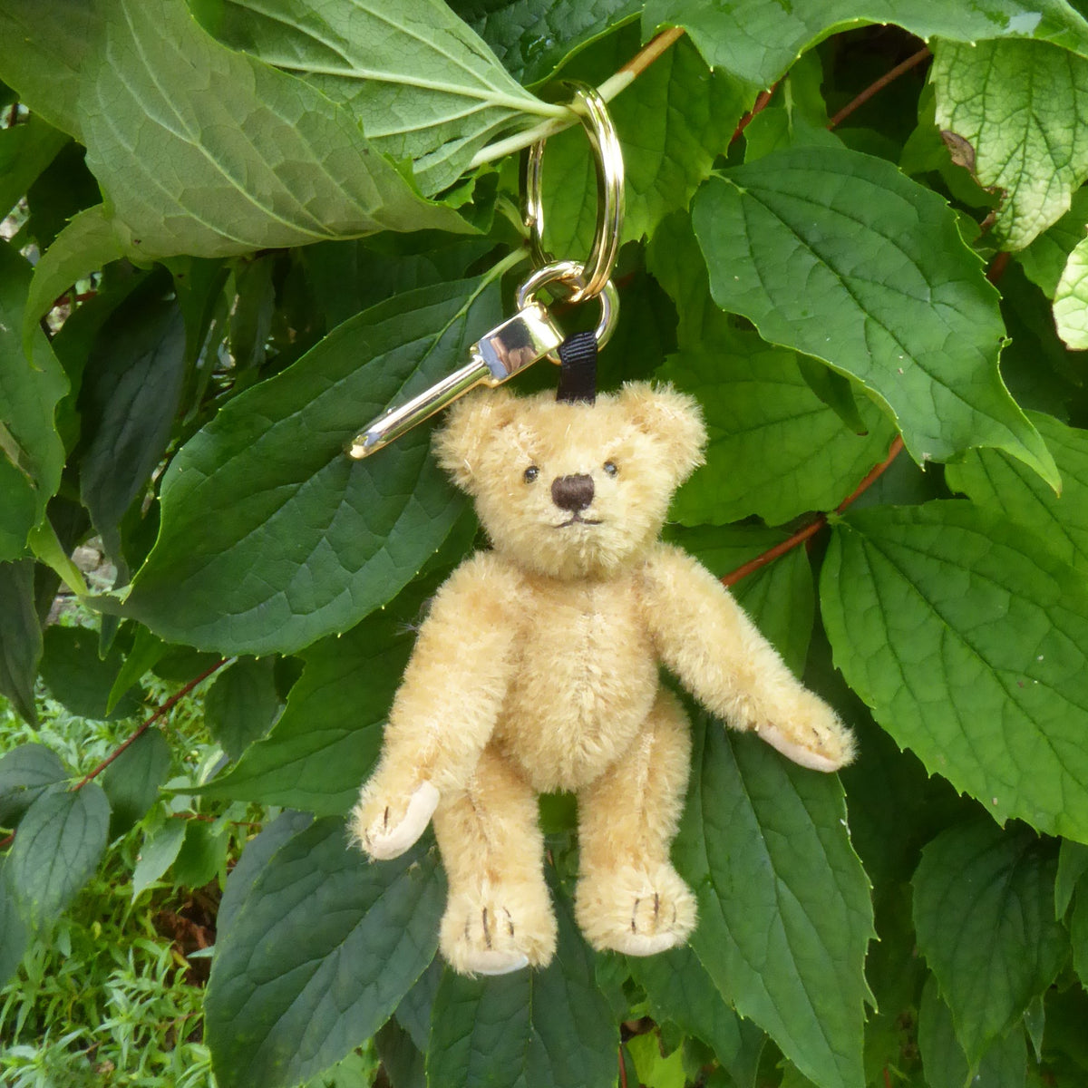 Edward Key Charm by Merrythought – Teddy Bears